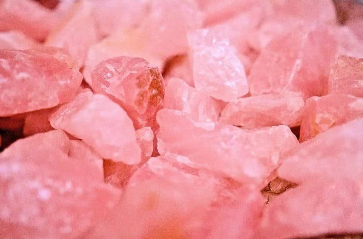 Cuarzo Rosa 💎 la piedra del amor y su significado profundo