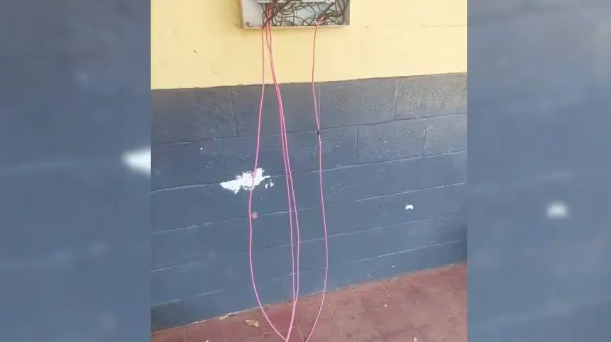 Robos de cables deja sin luz a escuela en Hernandarias
